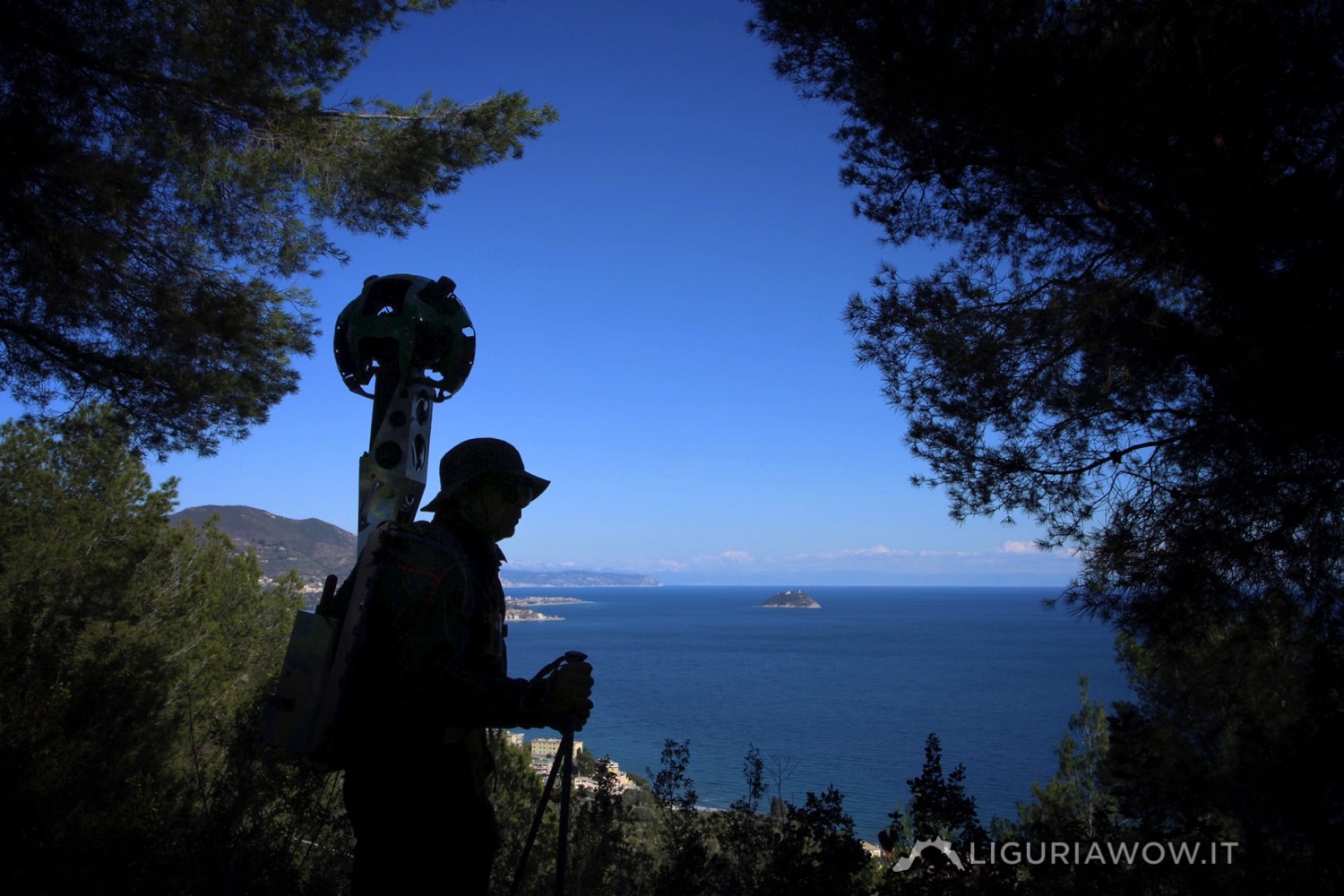 Castello Torre e chiesa Clavesana ad Andora - Liguria Wow